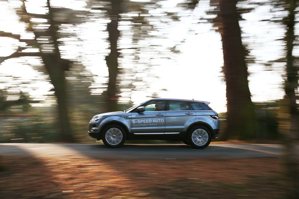 Land Rover To Demonstrate Latest Technical Innovation With The World's ...