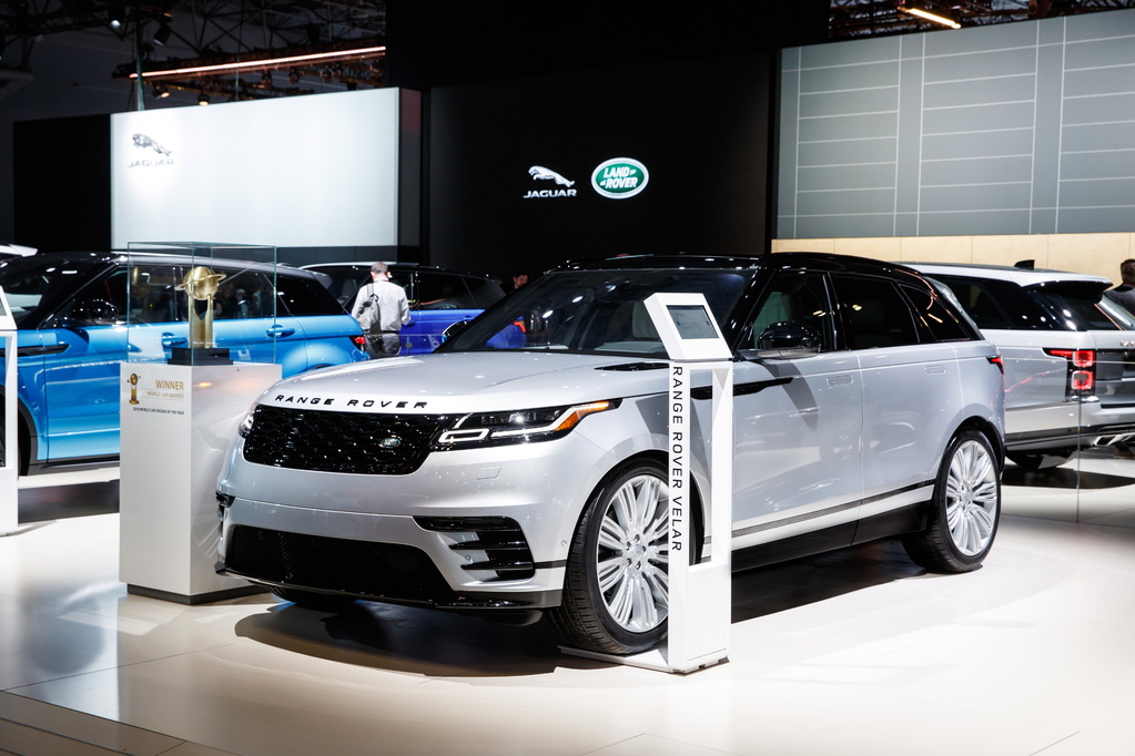 RANGE ROVER VELAR NAMED MOST BEAUTIFUL CAR IN THE WORLD | Land Rover ...