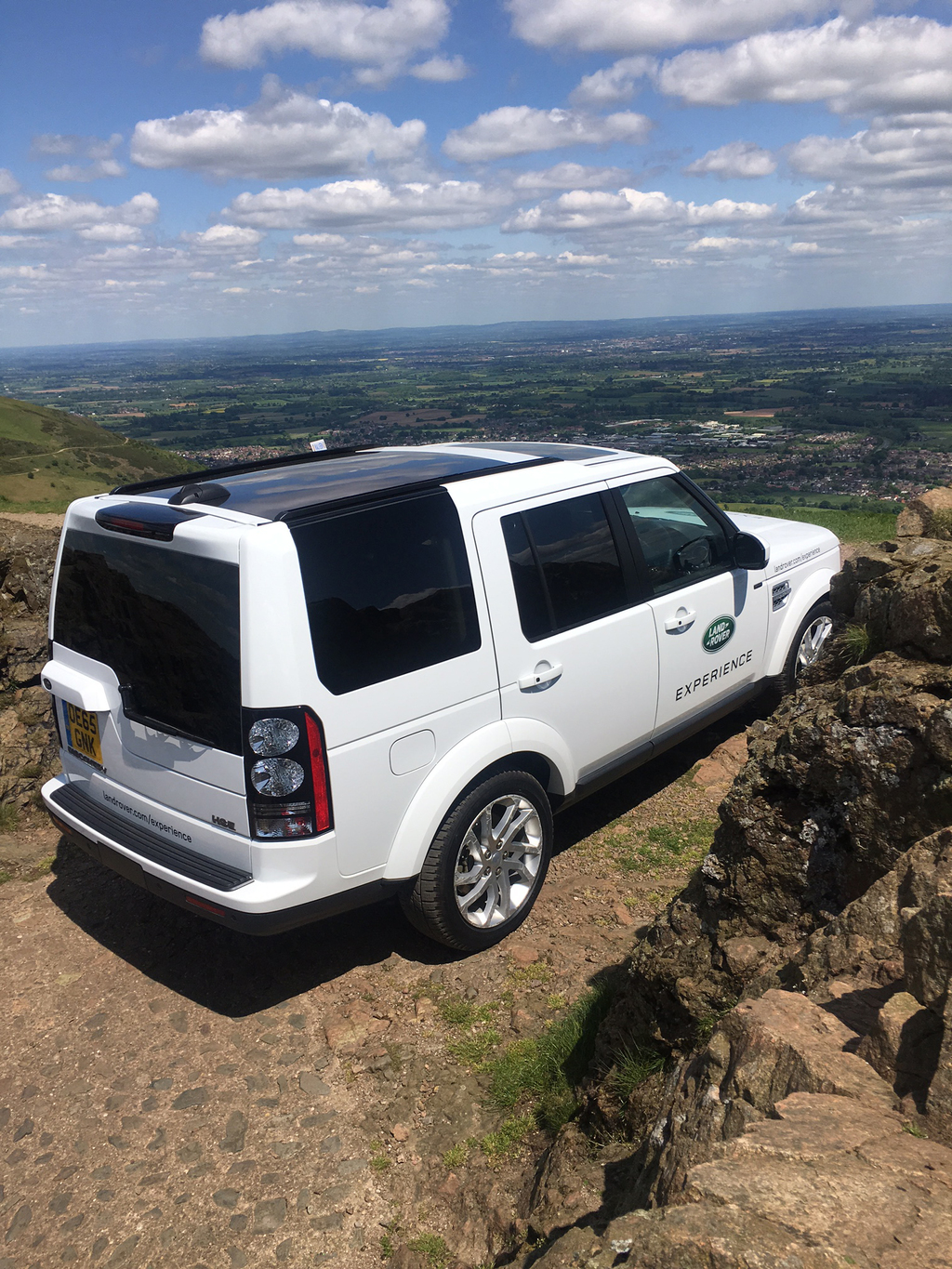 Land Rover Experience Eastnor gives locals the opportunity of a ...