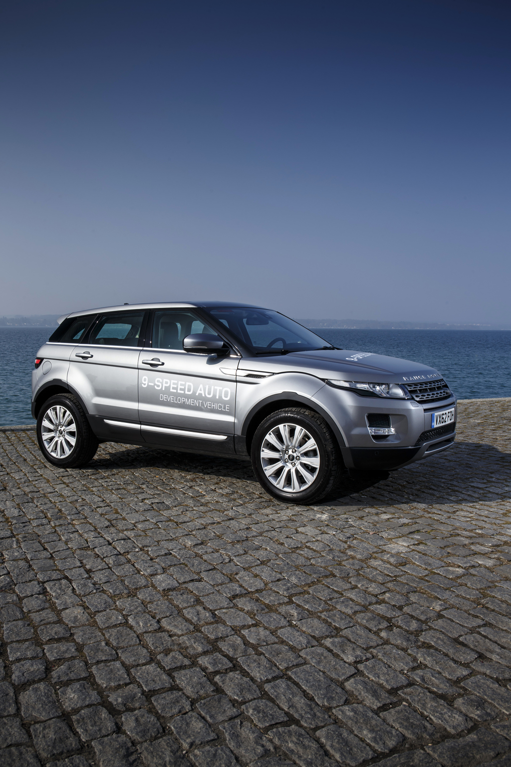 World's First 9-Speed Automatic Transmission | Land Rover Media Newsroom
