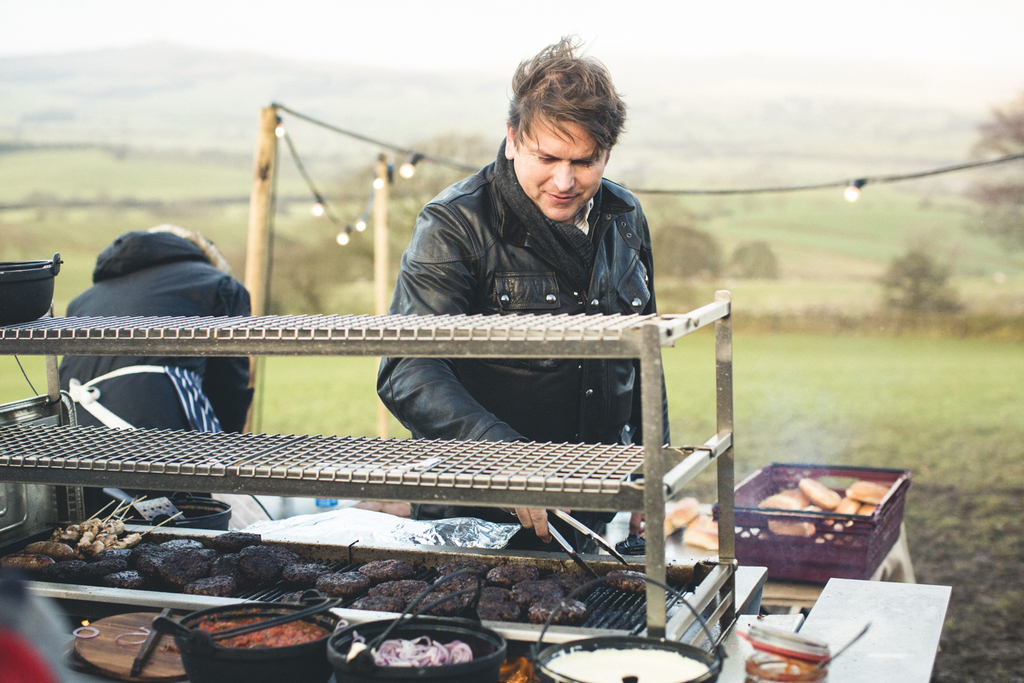 Land Rover Celebrates Hibernot With Great British Winter BBQ | Land ...
