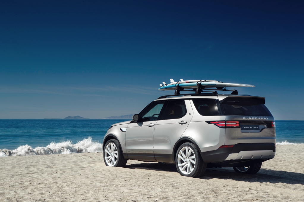 MAKING WAVES: LA SURFERS EXPERIENCE NEW LAND ROVER DISCOVERY AHEAD OF U ...