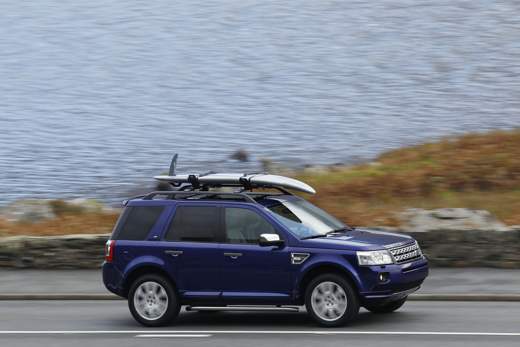 More choice with new efficient 2011 Freelander 2 | JLR Media Newsroom
