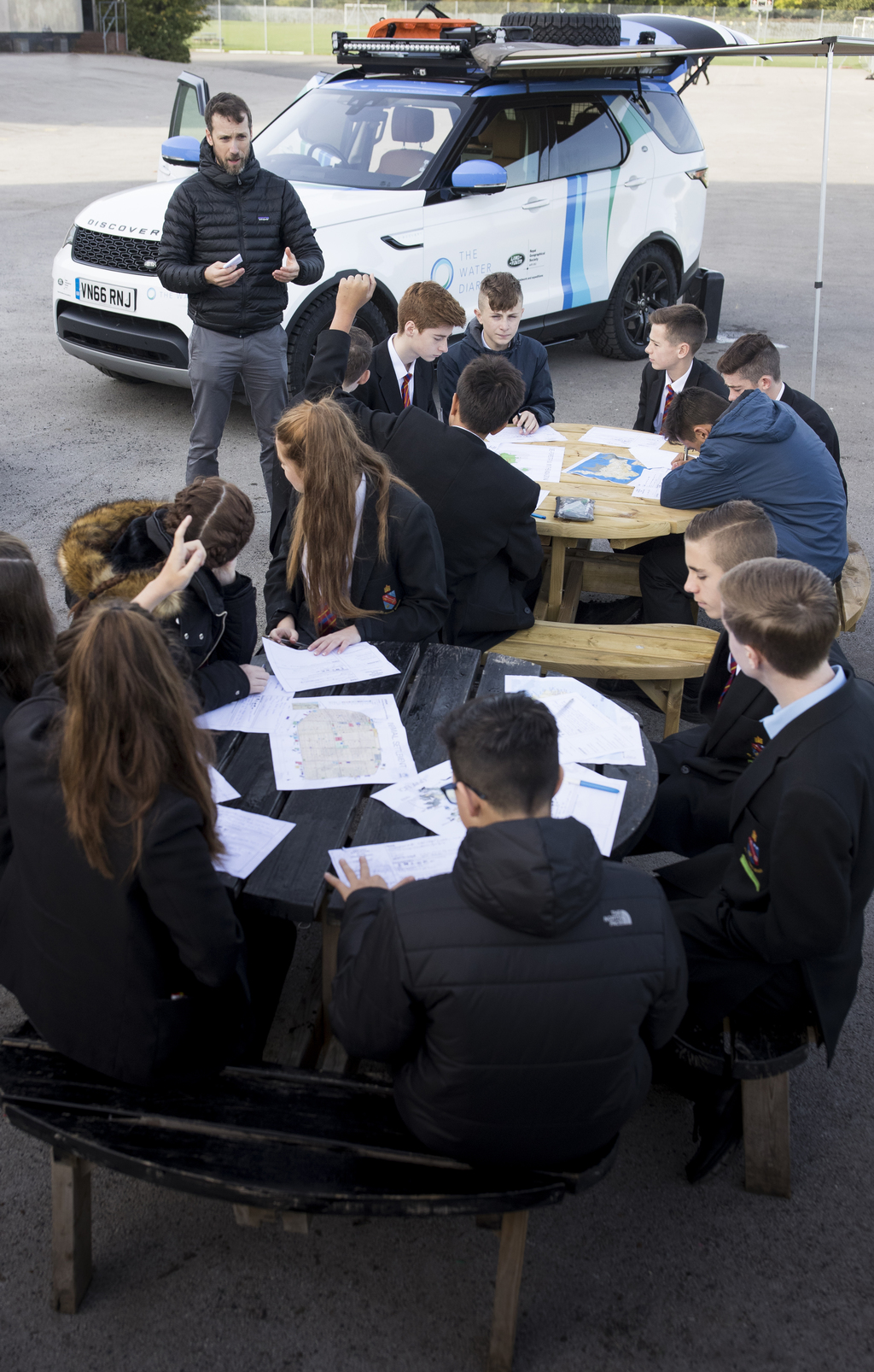 DISCOVERY EXPEDITION BEAMS THE DESERT INTO THE CLASSROOM | Land Rover ...