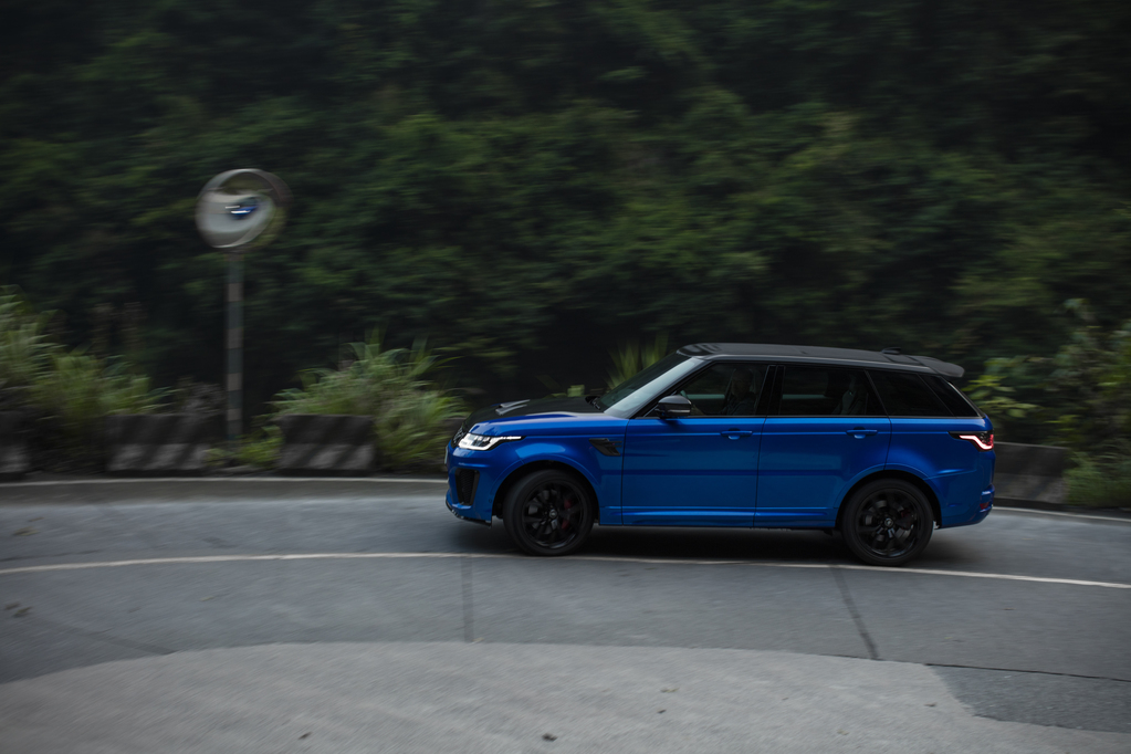 SUPERCAR BEATER: RANGE ROVER SPORT SVR SETS TIANMEN ROAD RECORD | JLR ...
