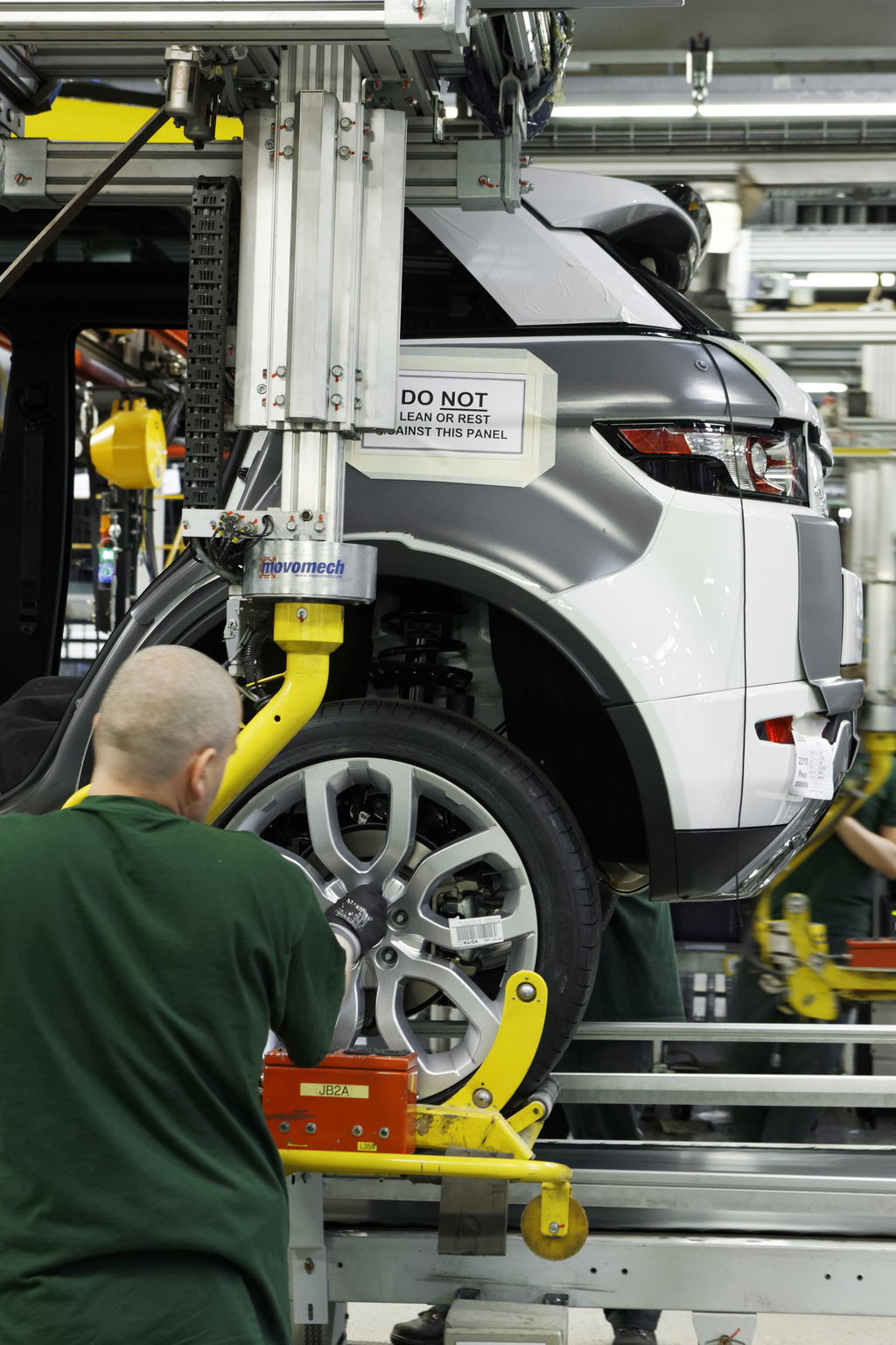 JLR Creates 1,000 New Jobs To Increase UK Vehicle Production | Land ...