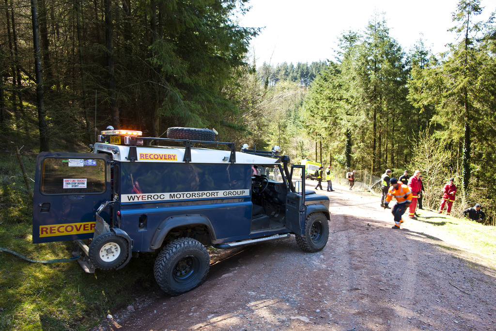 Encouraging Start to 2015 Defender Challenge with Edd Cobley Leading ...