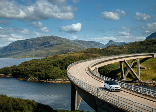 2021 RANGE ROVER SPORT - EUROPEAN MODEL SHOWN | Land Rover Media Newsroom