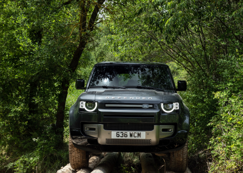DEFENDER 110 X-DYNAMIC SE D300 - DRIVING IMAGES | Land Rover Media Newsroom