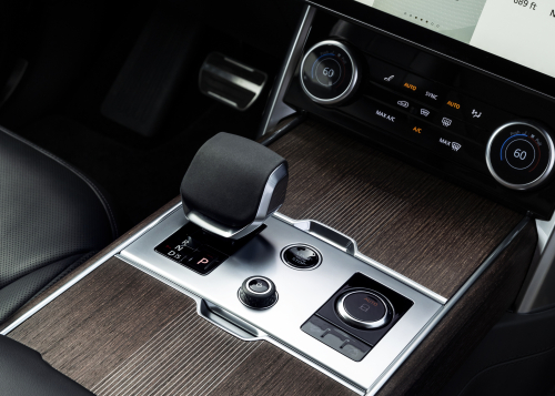 INTERIOR - NEW RANGE ROVER | Land Rover Media Newsroom