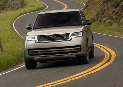 ON- AND OFF-ROAD DRIVING - NEW RANGE ROVER | Land Rover Media Newsroom