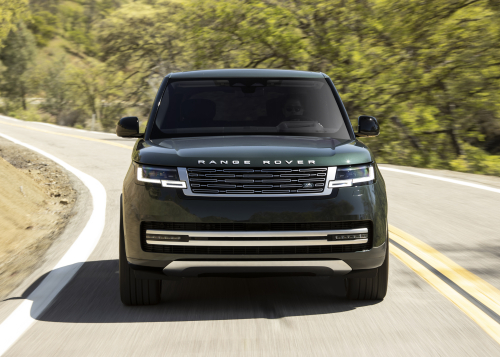 ON- AND OFF-ROAD DRIVING - NEW RANGE ROVER | Land Rover Media Newsroom