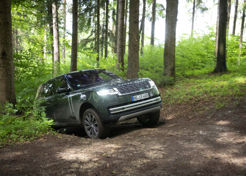 Der neue Range Rover - Belgravia Green/Autobiography D350 | Land Rover ...
