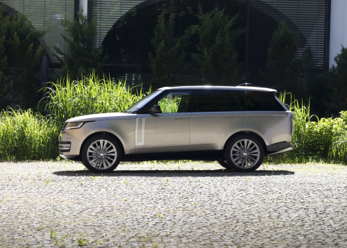 Der neue Range Rover - Batumi Gold/First Edition D350 | Land Rover ...