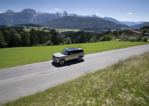 Der neue Range Rover - Batumi Gold/First Edition D350 | Land Rover ...