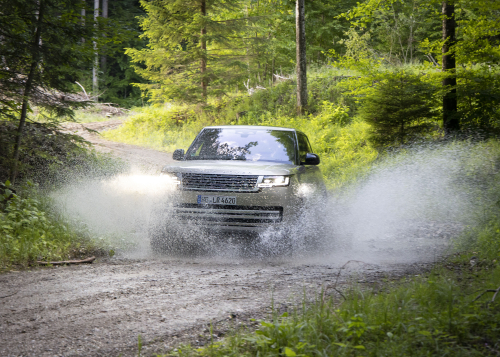 Der neue Range Rover - Batumi Gold/First Edition D350 | Land Rover ...