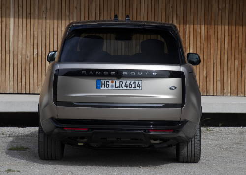 Der neue Range Rover - Sunset Gold/First Edition P530 | Land Rover ...