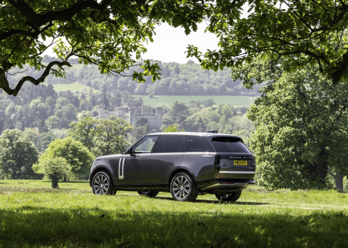 New Range Rover - Charente Grey | Land Rover Media Newsroom