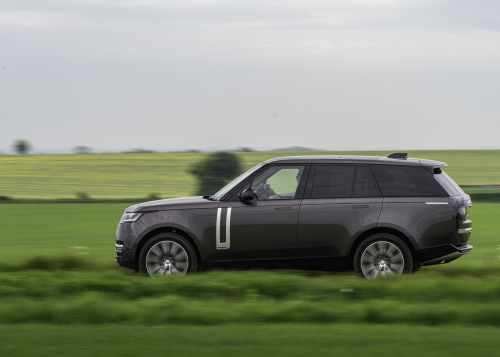 New Range Rover - Charente Grey | Land Rover Media Newsroom