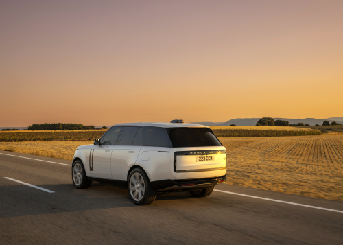 New Range Rover PHEV P440e | Land Rover Media Newsroom