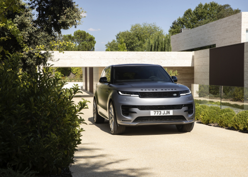 RANGE ROVER SPORT DYNAMIC SE P400 | Land Rover Media Newsroom