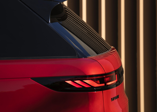 RANGE ROVER SPORT FIRST EDITION P530 | Land Rover Media Newsroom