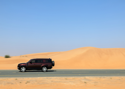 DEFENDER 130 SE P400 - SEDONA RED - DYNAMIC | Land Rover Media Newsroom