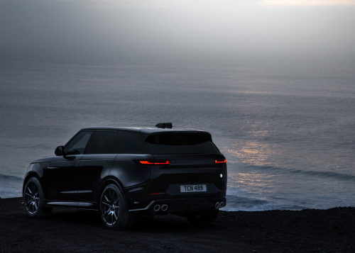 RANGE ROVER SPORT SV EDITION ONE - OBSIDIAN BLACK | Land Rover Media ...