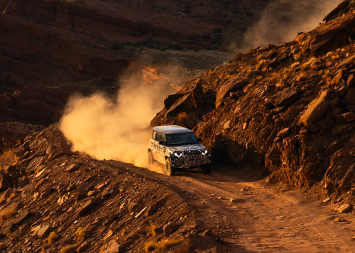 DEFENDER OCTA - A NEW HIGH-PERFORMANCE HERO | Land Rover Media Newsroom