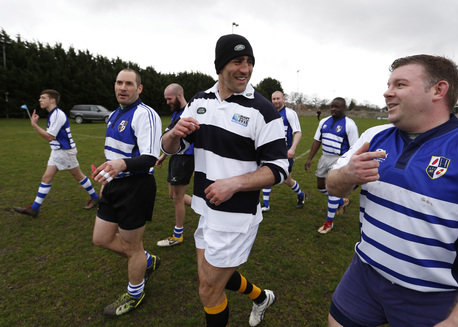 World’s Greatest Players Join Land Rover To Lend A Hand To The World’s ...