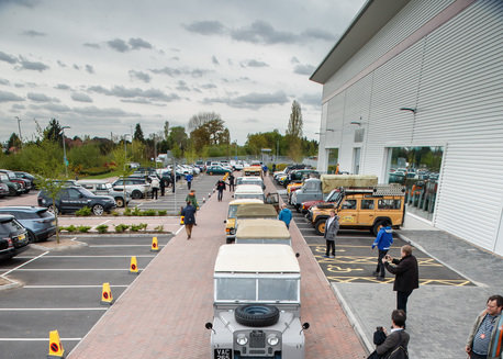 Land Rover 70 Years - Classic Vehicle Convoy | Land Rover Media Newsroom