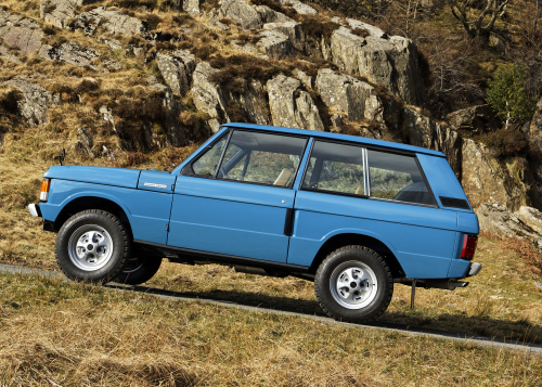 1970 Classic Range Rover (Tuscan Blue) | Land Rover Media Newsroom