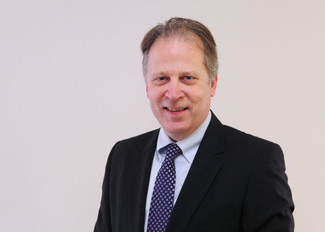 Jaguar Land Rover appoints Simon Lenton as its new HR Director | JLR ...